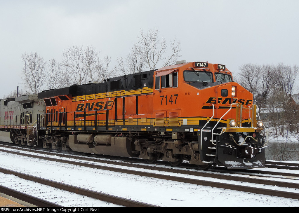 BNSF 7147 (1)